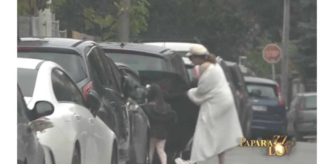 DAMA OD SKANDALA NE PRESTAJE DA ŠOKIRA : Ana Nikolić pravila haos po ulicama Beograda i to sve u ...