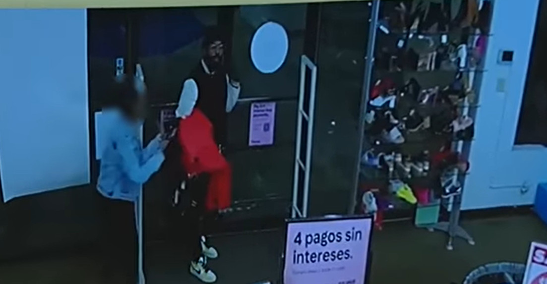 NEVEROVATNO! LOPOV POKUŠAO DA POBEGNE, PA SHVATIO DA JE ZAKLJUČAN! Evo ...