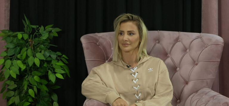 PONOVO ŠOKIRA NACIJU IZJAVAMA! Milica Dabović: "ĆERKU BIH PODRŽALA DA ...