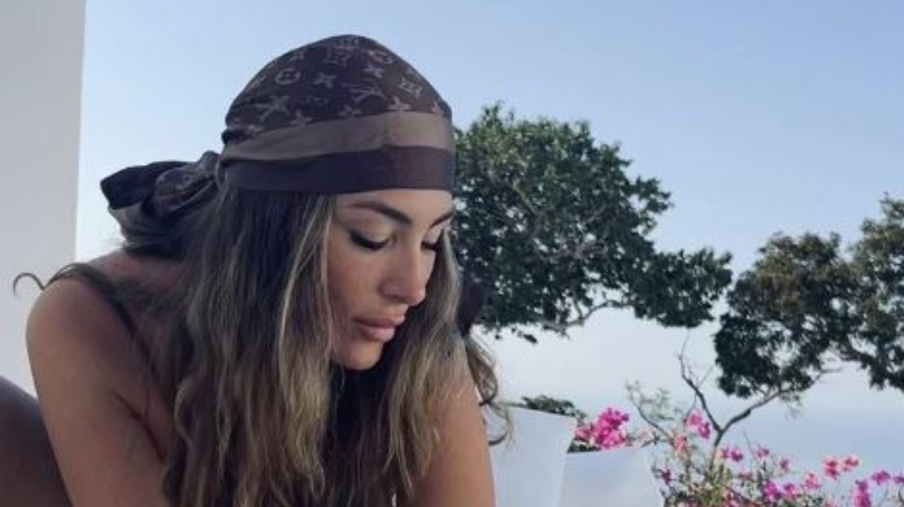 Senidah vrelim fotkama s odmora izazvala lavinu komentara, o njenom ...