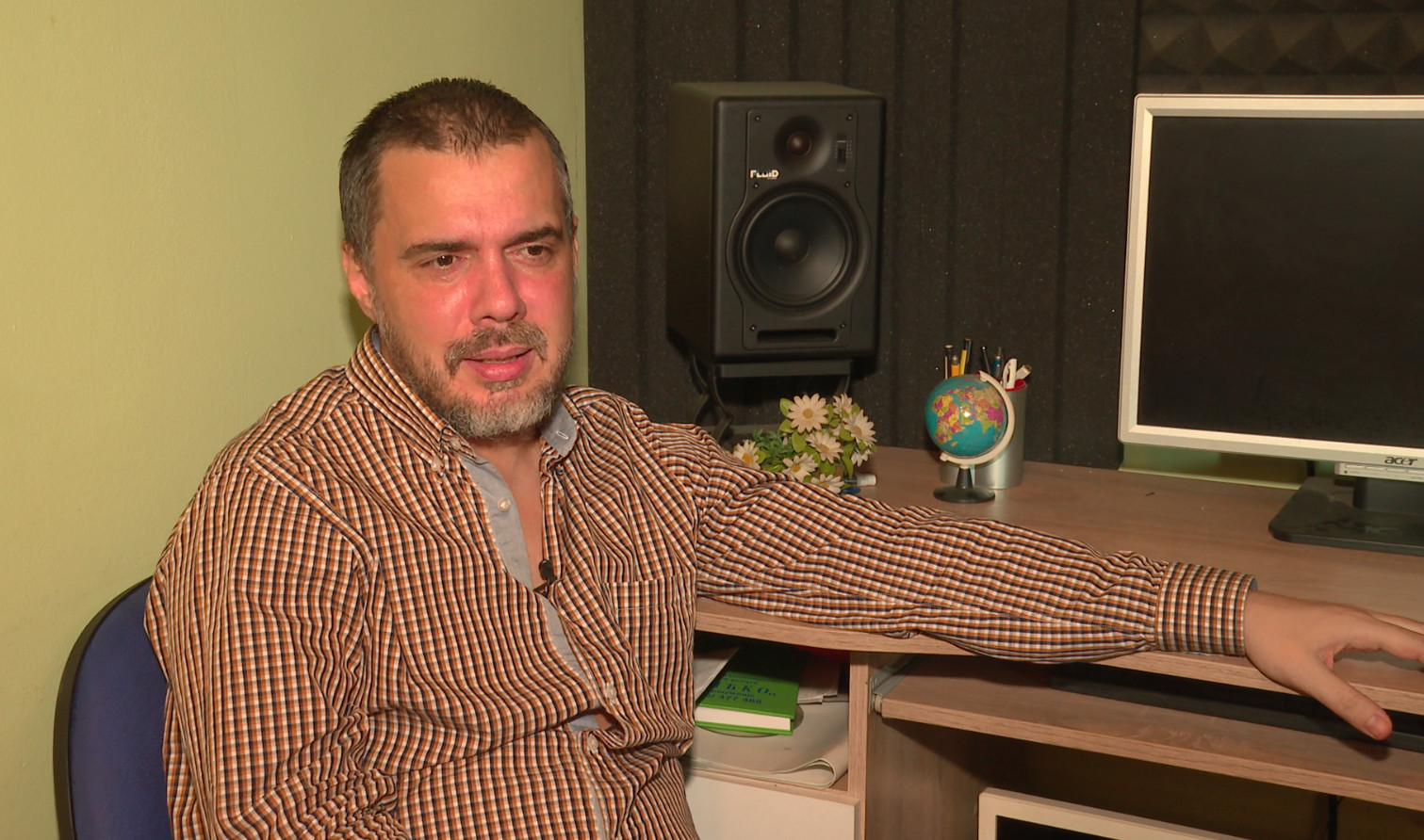 Bojan Tomović sa psihijatrije na oltar? Pevač nahvatao prelepu i MNOGO ...