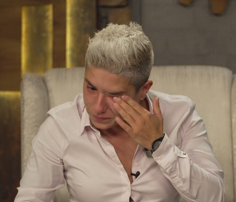 Bizarna objava nakon sahrane majke