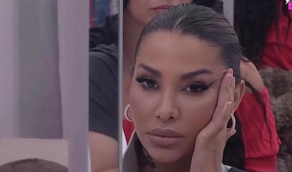 "NISI MISLILA NA TO DETE ŠTO TE ČEKA 10 MESECI!" Aneli Ahmić zbog ...